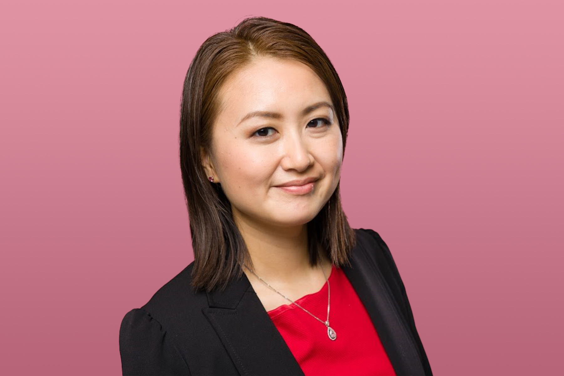 Ms Elaine Tse - Perilli & Ho Solicitors